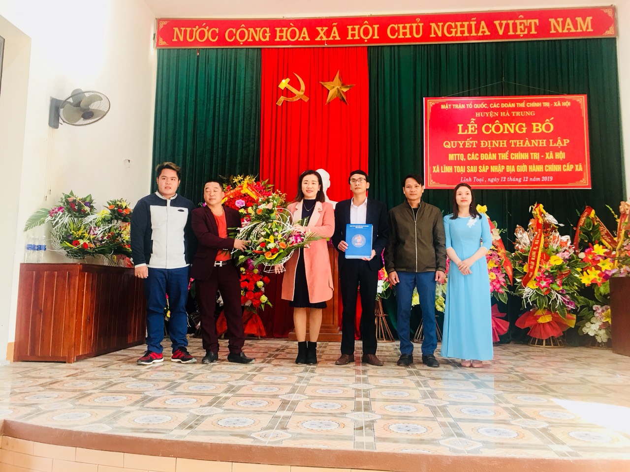 Hà Trung: Tổ chức công bố Quyết định thành lập tổ chức Đoàn TNCS Hồ Chí Minh đối với 05 đơn vị ...